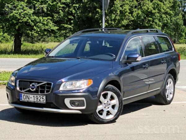 Zils Volvo XC70 2010 Ogre, ar dzinēja tilpumu 2.40 L un nobraukumu 285 tūkst. km par 8470 €, foto 3 vietnē AUTOMOTO.COM.LV