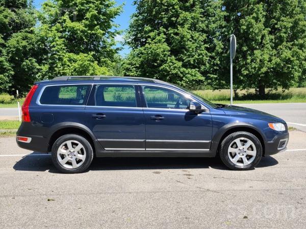 Zils Volvo XC70 2010 Ogre, ar dzinēja tilpumu 2.40 L un nobraukumu 285 tūkst. km par 8470 €, foto 4 vietnē AUTOMOTO.COM.LV