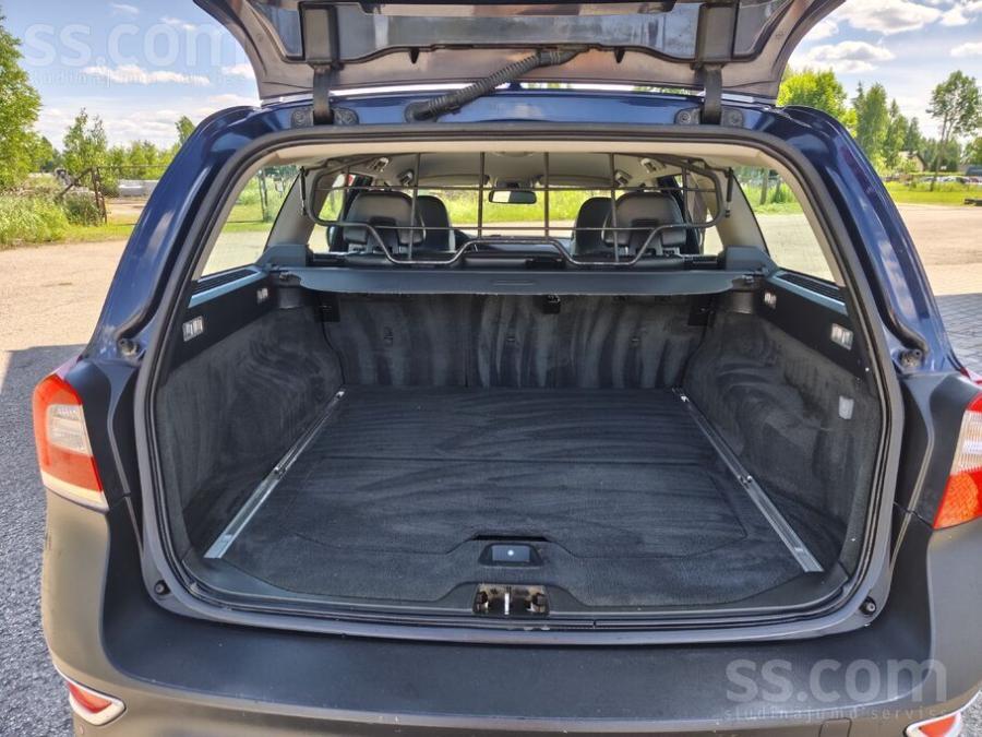 Zils Volvo XC70 2010 Ogre, ar dzinēja tilpumu 2.40 L un nobraukumu 285 tūkst. km par 8470 €, foto 13 vietnē AUTOMOTO.COM.LV