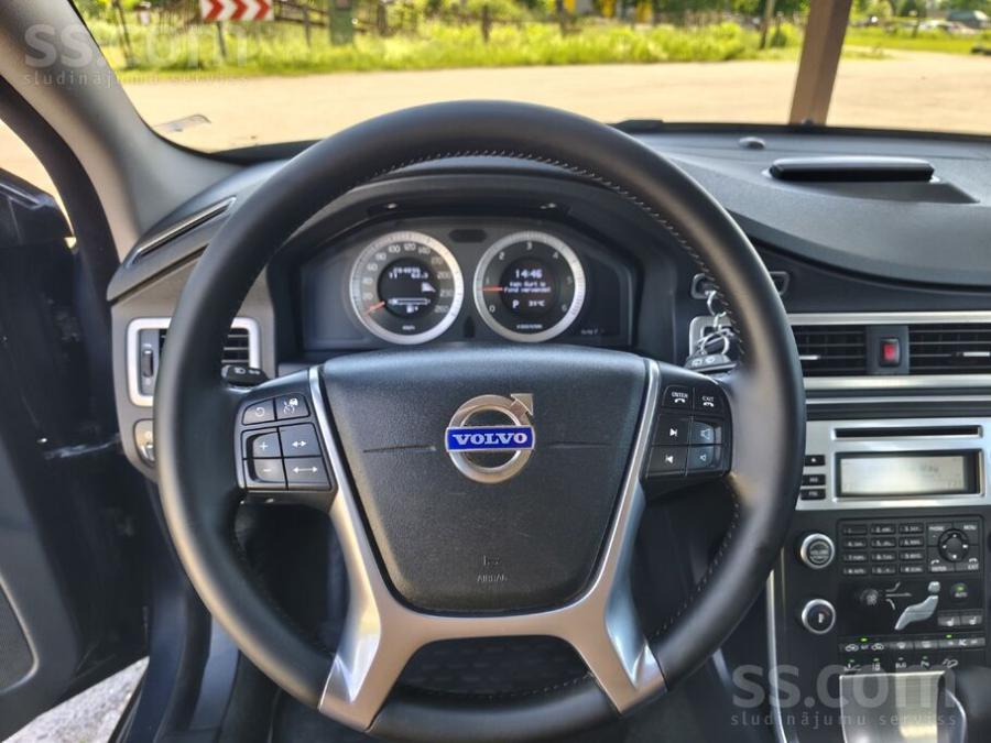 Zils Volvo XC70 2010 Ogre, ar dzinēja tilpumu 2.40 L un nobraukumu 285 tūkst. km par 8470 €, foto 15 vietnē AUTOMOTO.COM.LV
