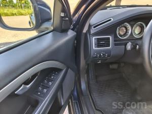 Zils Volvo XC70 2010 Ogre, ar dzinēja tilpumu 2.40 L un nobraukumu 285 tūkst. km par 8470 €, foto 18 vietnē AUTOMOTO.COM.LV