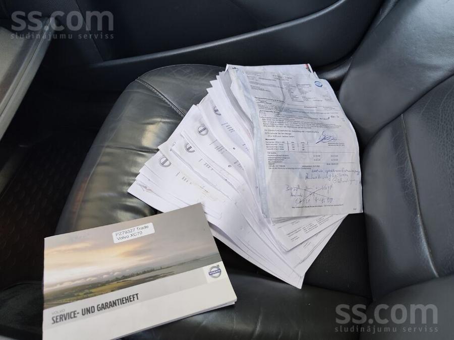 Zils Volvo XC70 2010 Ogre, ar dzinēja tilpumu 2.40 L un nobraukumu 285 tūkst. km par 8470 €, foto 22 vietnē AUTOMOTO.COM.LV