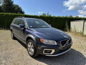 Blue Volvo XC70 2010 in Alytus, with an engine capacity of 2.00 L and mileage of 285 thousand km for 6750 €, photo 3 on AUTOMOTO.COM.LV