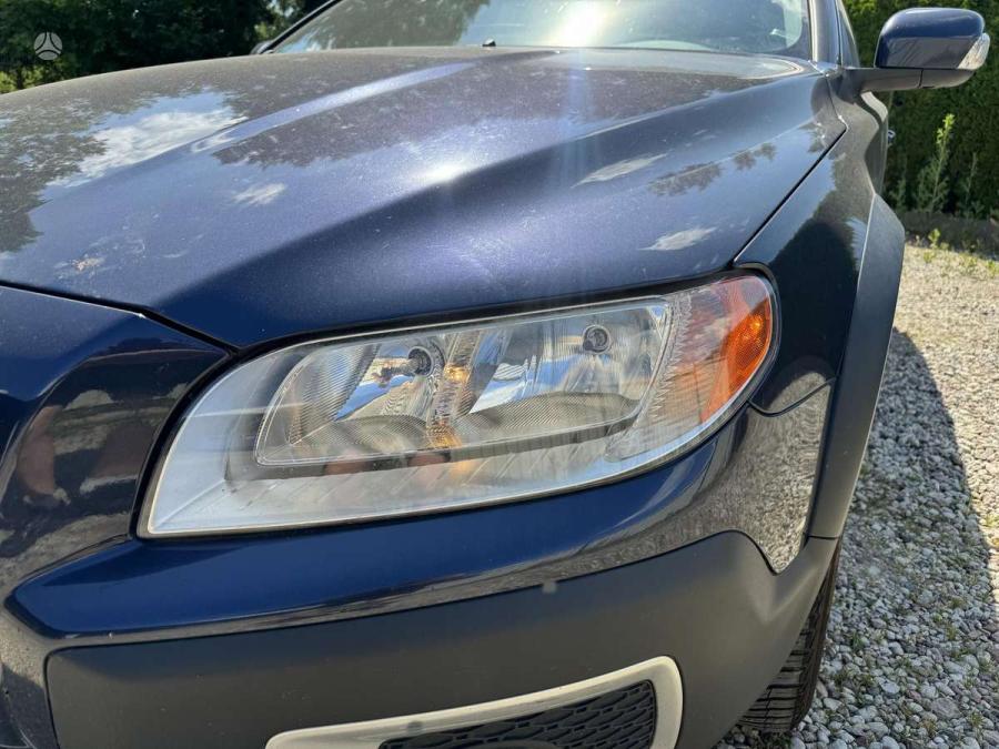 Blue Volvo XC70 2010 in Alytus, with an engine capacity of 2.00 L and mileage of 285 thousand km for 6750 €, photo 17 on AUTOMOTO.COM.LV