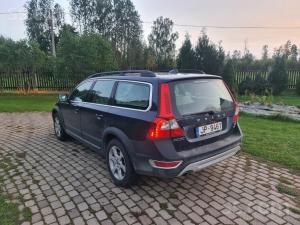 Zils Volvo XC70 2010 Rīga, ar dzinēja tilpumu 2.40 L un nobraukumu 327 tūkst. km par 5500 €, foto 5 vietnē AUTOMOTO.COM.LV