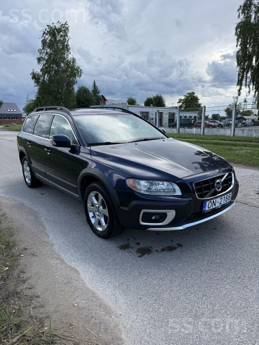 Zils Volvo XC70 2010 Aizkraukle, ar dzinēja tilpumu 2.40 L un nobraukumu 166 tūkst. km par 8950 €, foto 3 vietnē AUTOMOTO.COM.LV