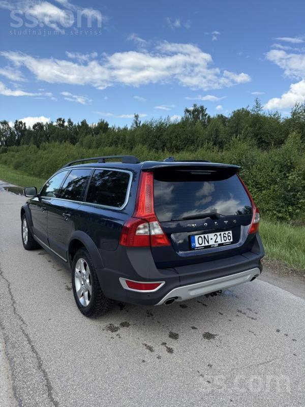 Zils Volvo XC70 2010 Aizkraukle, ar dzinēja tilpumu 2.40 L un nobraukumu 166 tūkst. km par 8950 €, foto 4 vietnē AUTOMOTO.COM.LV