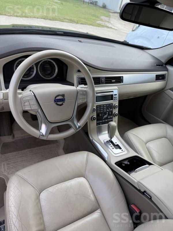 Zils Volvo XC70 2010 Aizkraukle, ar dzinēja tilpumu 2.40 L un nobraukumu 166 tūkst. km par 8950 €, foto 7 vietnē AUTOMOTO.COM.LV