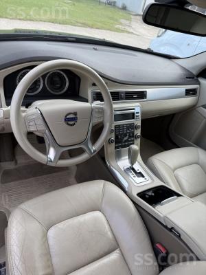 Zils Volvo XC70 2010 Aizkraukle, ar dzinēja tilpumu 2.40 L un nobraukumu 166 tūkst. km par 8950 €, foto 8 vietnē AUTOMOTO.COM.LV