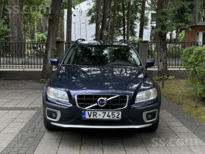 Zils Volvo XC70 2010 Rīga, ar dzinēja tilpumu 2.40 L un nobraukumu 324 tūkst. km par 6150 €, foto 3 vietnē AUTOMOTO.COM.LV