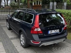 Zils Volvo XC70 2010 Rīga, ar dzinēja tilpumu 2.40 L un nobraukumu 324 tūkst. km par 6150 €, foto 6 vietnē AUTOMOTO.COM.LV