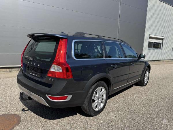 Zils Volvo XC70 2010 Alīta, ar dzinēja tilpumu 2.00 L un nobraukumu 285 tūkst. km par 6950 €, foto 4 vietnē AUTOMOTO.COM.LV