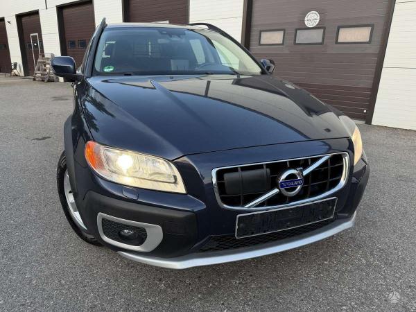Volvo XC70 2010 in Utena on AUTOMOTO.COM.LV Blue Volvo XC70 2010 in Utena, with an engine capacity of 1.98 L and mileage of 344 thousand km for 6600 €, photo 5 on AUTOMOTO.COM.LV
