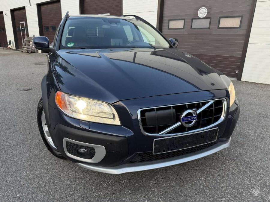 Blue Volvo XC70 2010 in Utena, with an engine capacity of 1.98 L and mileage of 344 thousand km for 6600 €, photo 5 on AUTOMOTO.COM.LV