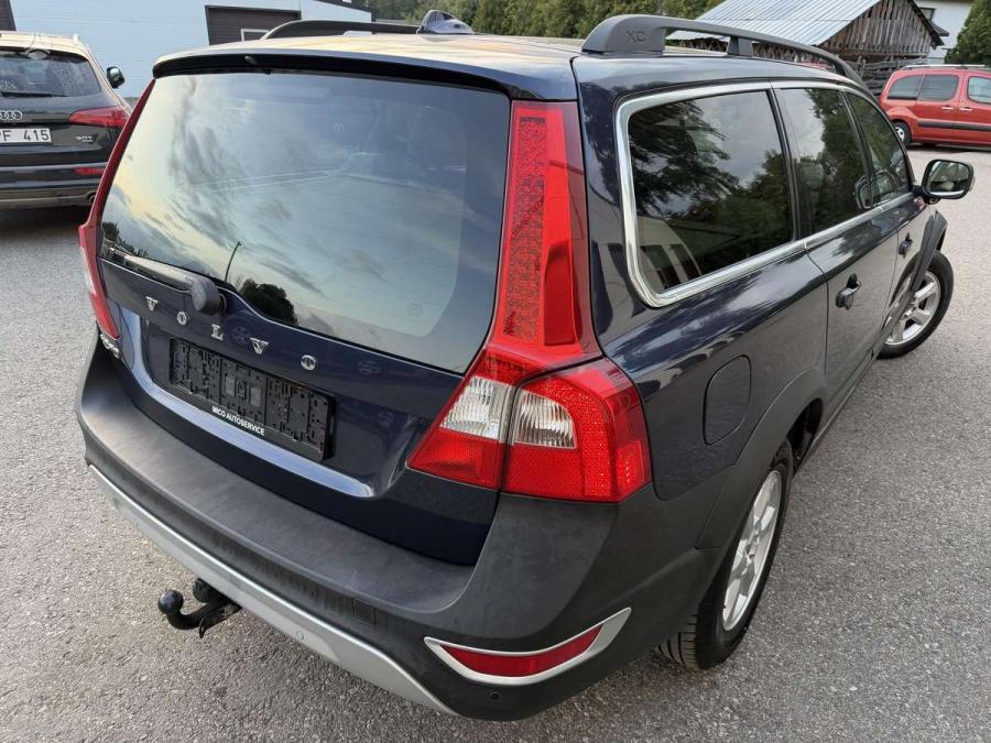 Blue Volvo XC70 2010 in Utena, with an engine capacity of 1.98 L and mileage of 344 thousand km for 6600 €, photo 17 on AUTOMOTO.COM.LV