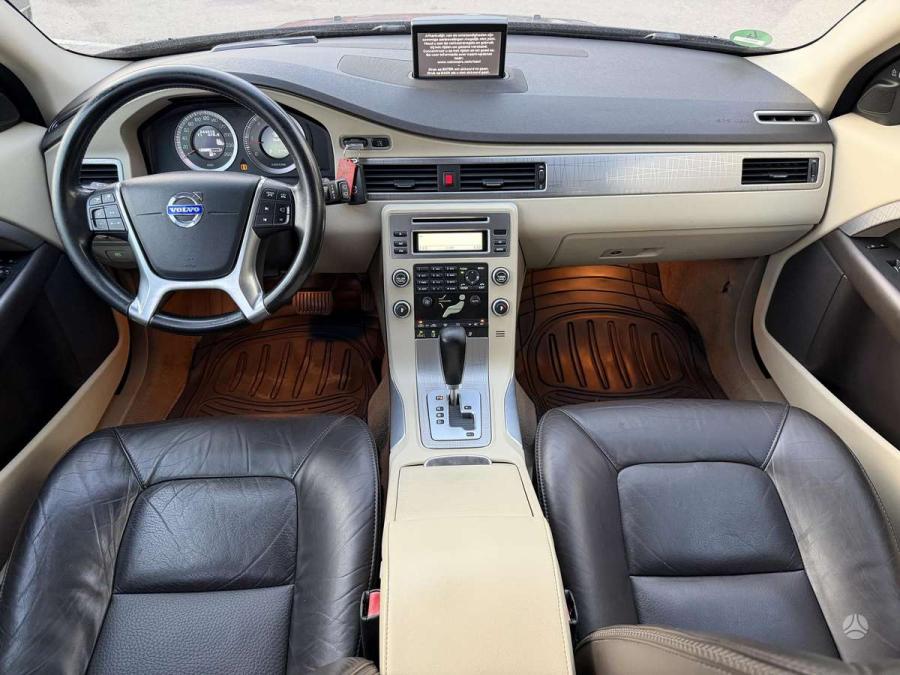 Blue Volvo XC70 2010 in Utena, with an engine capacity of 1.98 L and mileage of 344 thousand km for 6600 €, photo 27 on AUTOMOTO.COM.LV