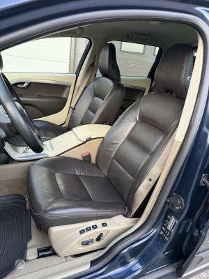 Blue Volvo XC70 2010 in Utena, with an engine capacity of 1.98 L and mileage of 344 thousand km for 6600 €, photo 30 on AUTOMOTO.COM.LV