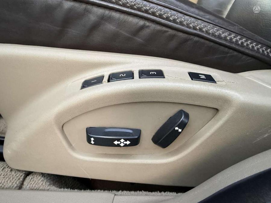 Blue Volvo XC70 2010 in Utena, with an engine capacity of 1.98 L and mileage of 344 thousand km for 6600 €, photo 31 on AUTOMOTO.COM.LV