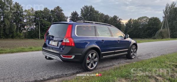 Zils Volvo XC70 2010 Rīga, ar dzinēja tilpumu 2.40 L un nobraukumu 383 tūkst. km par 9100 €, foto 7 vietnē AUTOMOTO.COM.LV
