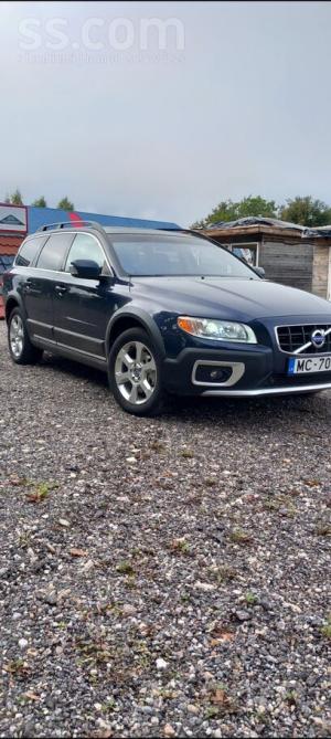 Blue Volvo XC70 2010 in Cesis, with an engine capacity of 2.40 L and mileage of 378 thousand km for 5990 €, photo  on AUTOMOTO.COM.LV
