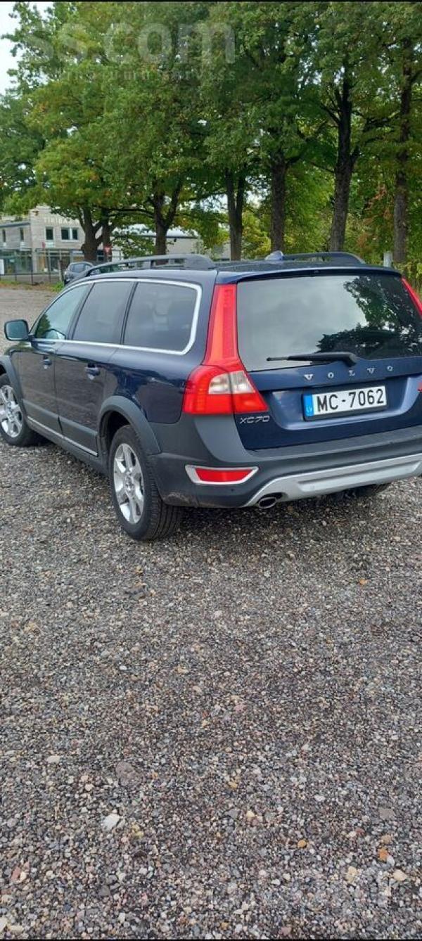 Вольво ХС70 2010 в Цесис на AUTOMOTO.COM.LV Синий Вольво ХС70 2010 в Цесис, объемом двигателя 2.40 л и пробегом 378 тыс. км за 5990 €, фото 6 на AUTOMOTO.COM.LV