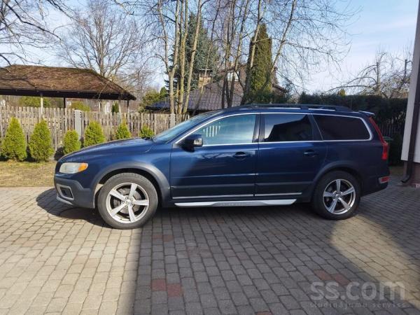 Blue Volvo XC70 2011 in Riga, with an engine capacity of 2.00 L and mileage of 340 thousand km for 8900 €, photo 9 on AUTOMOTO.COM.LV