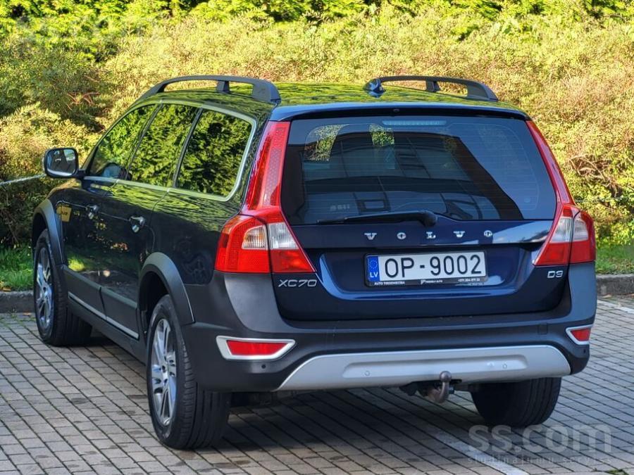 Zils Volvo XC70 2011 Jelgava, ar dzinēja tilpumu 2.00 L un nobraukumu 311 tūkst. km par 7990 €, foto 6 vietnē AUTOMOTO.COM.LV