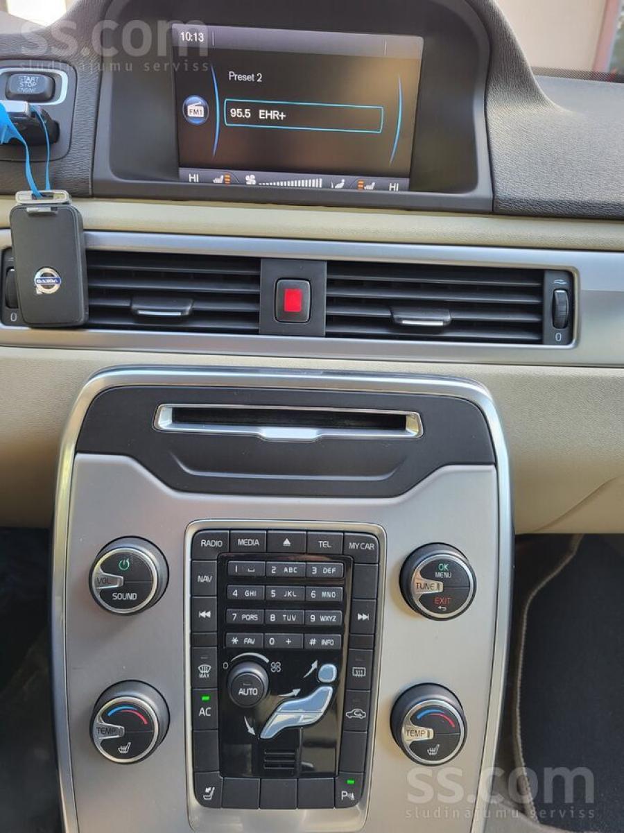 Zils Volvo XC70 2011 Jelgava, ar dzinēja tilpumu 2.00 L un nobraukumu 311 tūkst. km par 7990 €, foto 21 vietnē AUTOMOTO.COM.LV