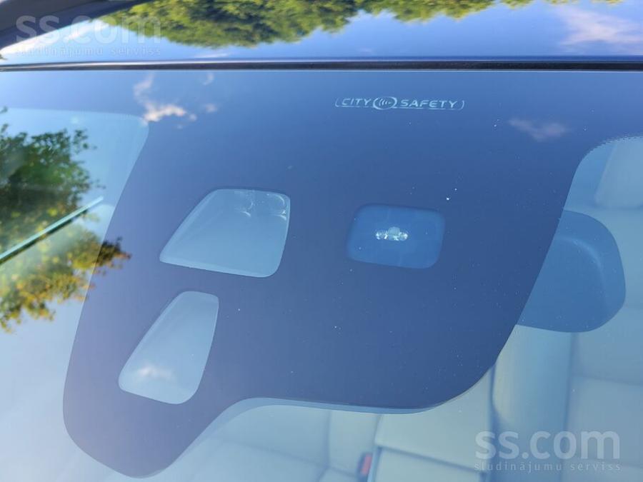Zils Volvo XC70 2011 Jelgava, ar dzinēja tilpumu 2.00 L un nobraukumu 311 tūkst. km par 7990 €, foto 27 vietnē AUTOMOTO.COM.LV