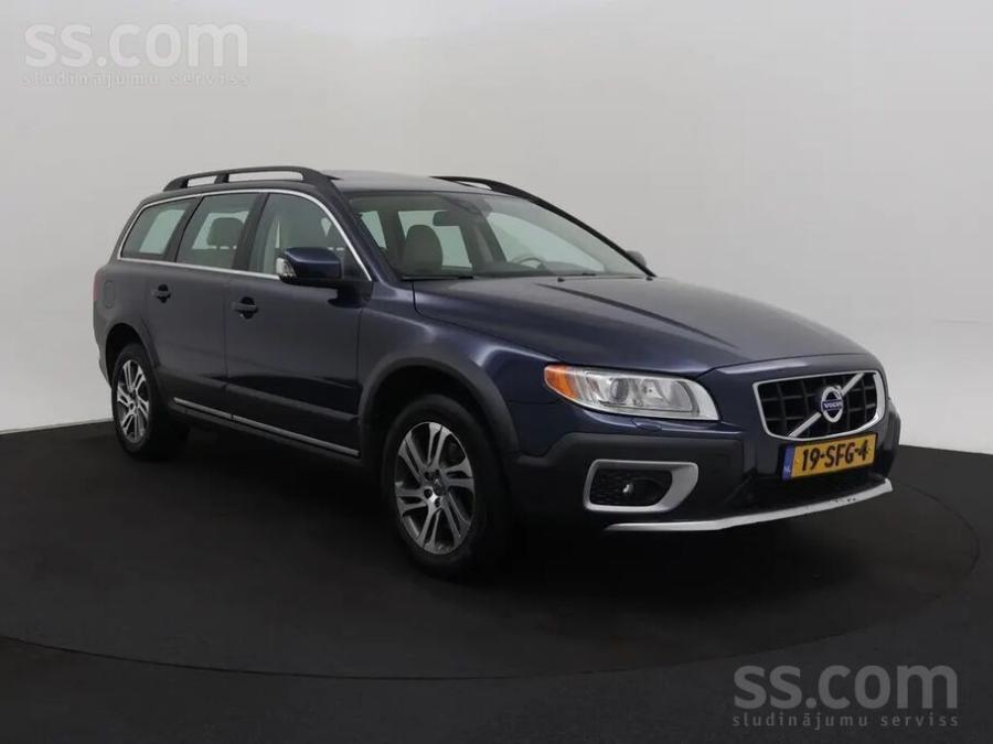 Zils Volvo XC70 2011 Jelgava, ar dzinēja tilpumu 2.00 L un nobraukumu 311 tūkst. km par 7990 €, foto 33 vietnē AUTOMOTO.COM.LV