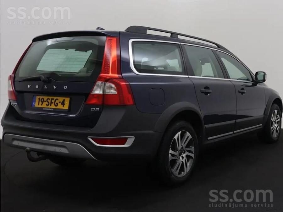 Zils Volvo XC70 2011 Jelgava, ar dzinēja tilpumu 2.00 L un nobraukumu 311 tūkst. km par 7990 €, foto 35 vietnē AUTOMOTO.COM.LV