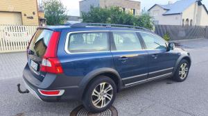 Blue Volvo XC70 2012 in Panevezys, with an engine capacity of 1.98 L and mileage of 311 thousand km for 6900 €, photo 6 on AUTOMOTO.COM.LV