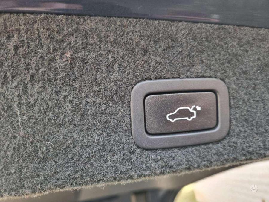 Blue Volvo XC70 2012 in Panevezys, with an engine capacity of 1.98 L and mileage of 311 thousand km for 6900 €, photo 16 on AUTOMOTO.COM.LV