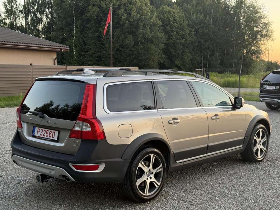 Zils Volvo XC70 2012 Šauļi, ar dzinēja tilpumu 3.00 L un nobraukumu 245 tūkst. km par 8750 €, foto 8 vietnē AUTOMOTO.COM.LV
