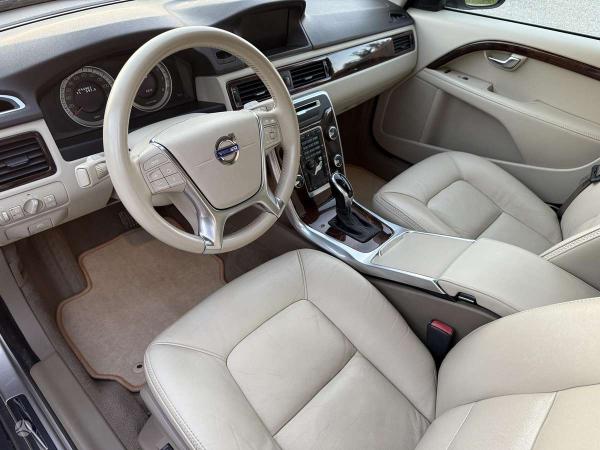 Zils Volvo XC70 2012 Šauļi, ar dzinēja tilpumu 3.00 L un nobraukumu 245 tūkst. km par 8750 €, foto 9 vietnē AUTOMOTO.COM.LV