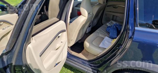 Zils Volvo XC70 2012 Tukums, ar dzinēja tilpumu 2.40 L un nobraukumu 320 tūkst. km par 11000 €, foto 10 vietnē AUTOMOTO.COM.LV