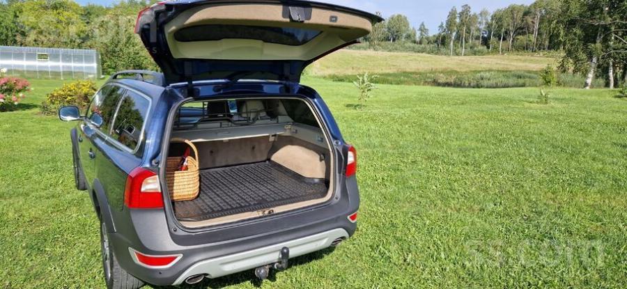 Zils Volvo XC70 2012 Tukums, ar dzinēja tilpumu 2.40 L un nobraukumu 320 tūkst. km par 11000 €, foto 11 vietnē AUTOMOTO.COM.LV