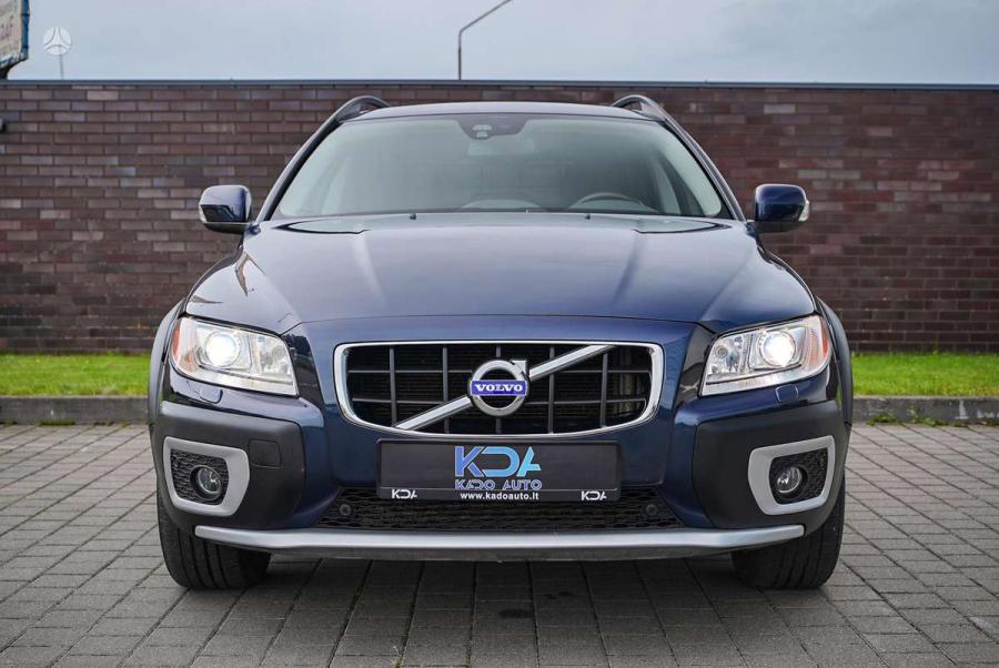 Zils Volvo XC70 2012 Marijampole, ar dzinēja tilpumu 2.40 L un nobraukumu 315 tūkst. km par 8950 €, foto 3 vietnē AUTOMOTO.COM.LV