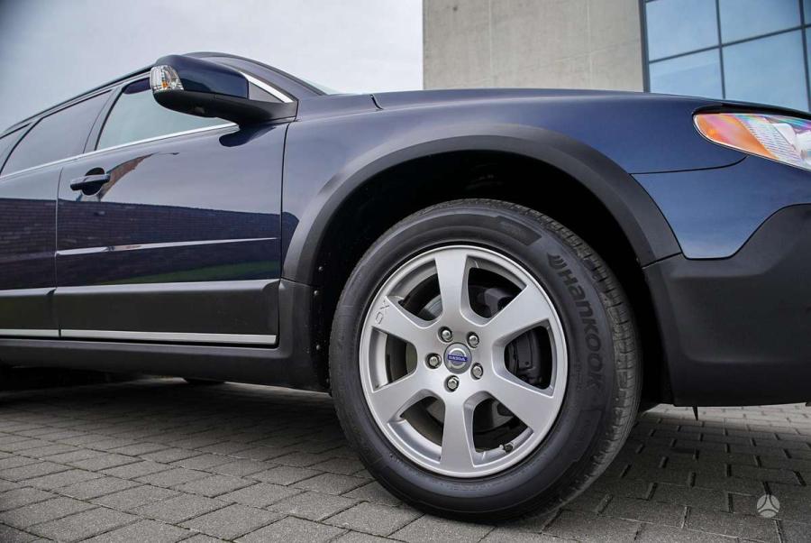 Zils Volvo XC70 2012 Marijampole, ar dzinēja tilpumu 2.40 L un nobraukumu 315 tūkst. km par 8950 €, foto 5 vietnē AUTOMOTO.COM.LV