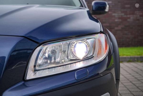 Zils Volvo XC70 2012 Marijampole, ar dzinēja tilpumu 2.40 L un nobraukumu 315 tūkst. km par 8950 €, foto 6 vietnē AUTOMOTO.COM.LV