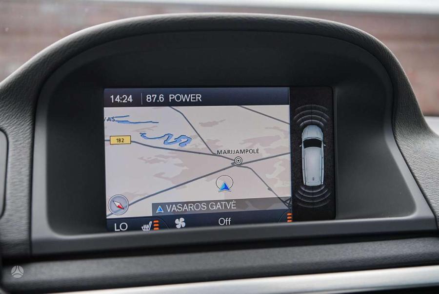 Zils Volvo XC70 2012 Marijampole, ar dzinēja tilpumu 2.40 L un nobraukumu 315 tūkst. km par 8950 €, foto 16 vietnē AUTOMOTO.COM.LV
