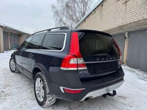 Blue Volvo XC70 2013 in Radviliskis, with an engine capacity of 2.40 L and mileage of 300 thousand km for 13500 €, photo 3 on AUTOMOTO.COM.LV