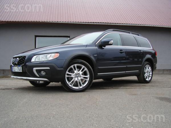 Zils Volvo XC70 2013 Rīga, ar dzinēja tilpumu 2.40 L un nobraukumu 0 tūkst. km par 9550 €, foto 2 vietnē AUTOMOTO.COM.LV