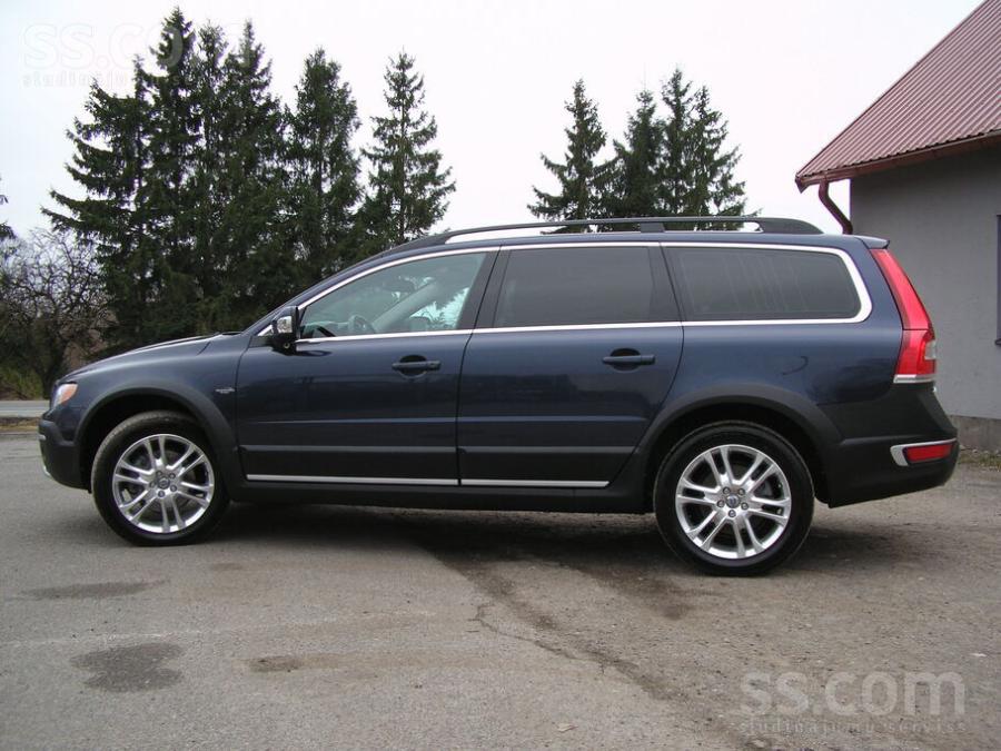 Zils Volvo XC70 2013 Rīga, ar dzinēja tilpumu 2.40 L un nobraukumu 0 tūkst. km par 9550 €, foto 5 vietnē AUTOMOTO.COM.LV