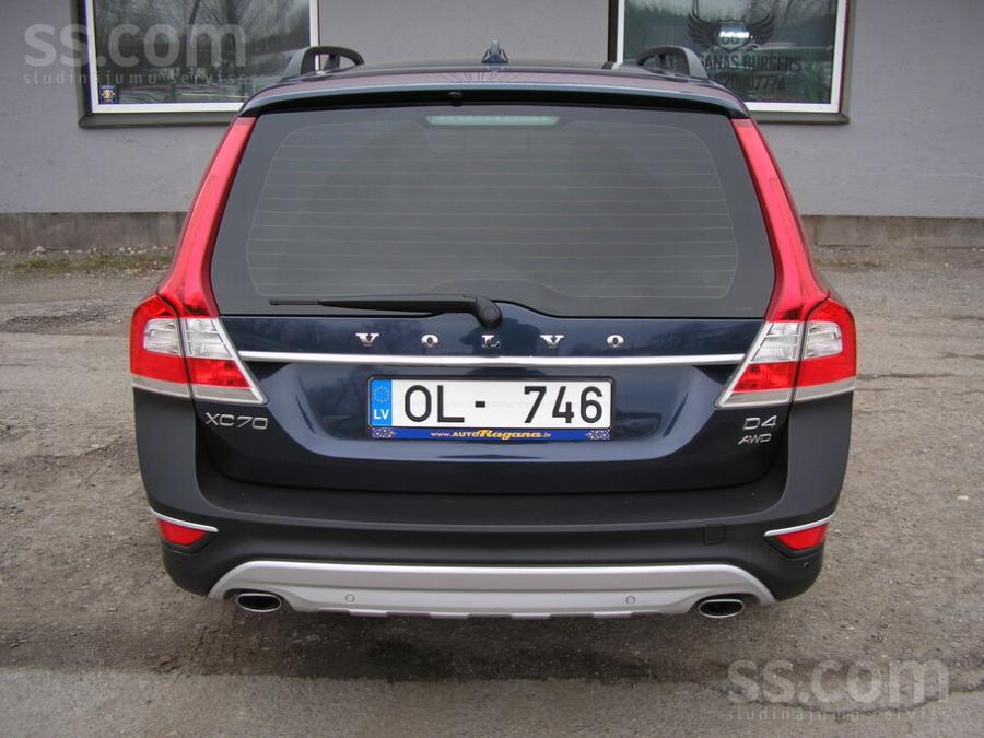 Zils Volvo XC70 2013 Rīga, ar dzinēja tilpumu 2.40 L un nobraukumu 0 tūkst. km par 9550 €, foto 7 vietnē AUTOMOTO.COM.LV