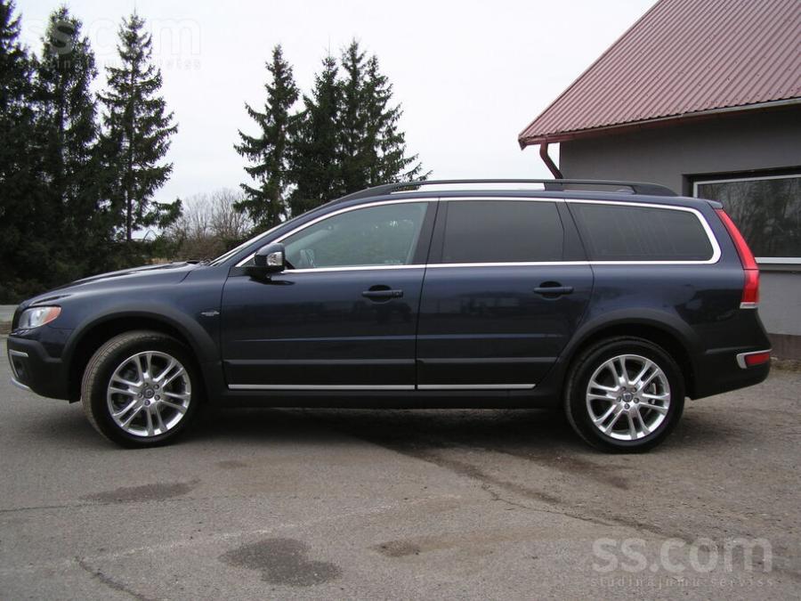 Zils Volvo XC70 2013 Rīga, ar dzinēja tilpumu 2.40 L un nobraukumu 0 tūkst. km par 9550 €, foto 9 vietnē AUTOMOTO.COM.LV