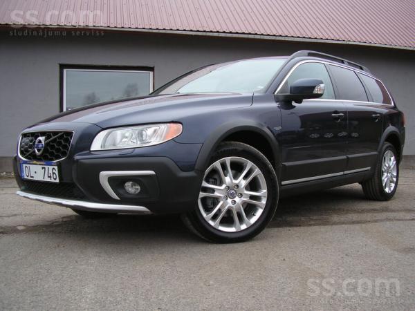 Zils Volvo XC70 2013 Rīga, ar dzinēja tilpumu 2.40 L un nobraukumu 0 tūkst. km par 9550 €, foto 9 vietnē AUTOMOTO.COM.LV