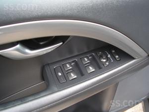 Zils Volvo XC70 2013 Rīga, ar dzinēja tilpumu 2.40 L un nobraukumu 0 tūkst. km par 9550 €, foto 19 vietnē AUTOMOTO.COM.LV