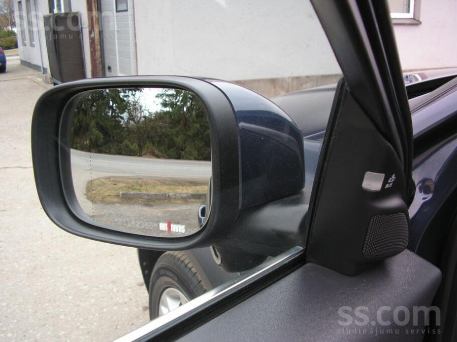 Zils Volvo XC70 2013 Rīga, ar dzinēja tilpumu 2.40 L un nobraukumu 0 tūkst. km par 9550 €, foto 20 vietnē AUTOMOTO.COM.LV