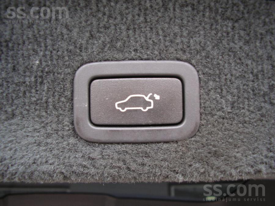Zils Volvo XC70 2013 Rīga, ar dzinēja tilpumu 2.40 L un nobraukumu 0 tūkst. km par 9550 €, foto 25 vietnē AUTOMOTO.COM.LV
